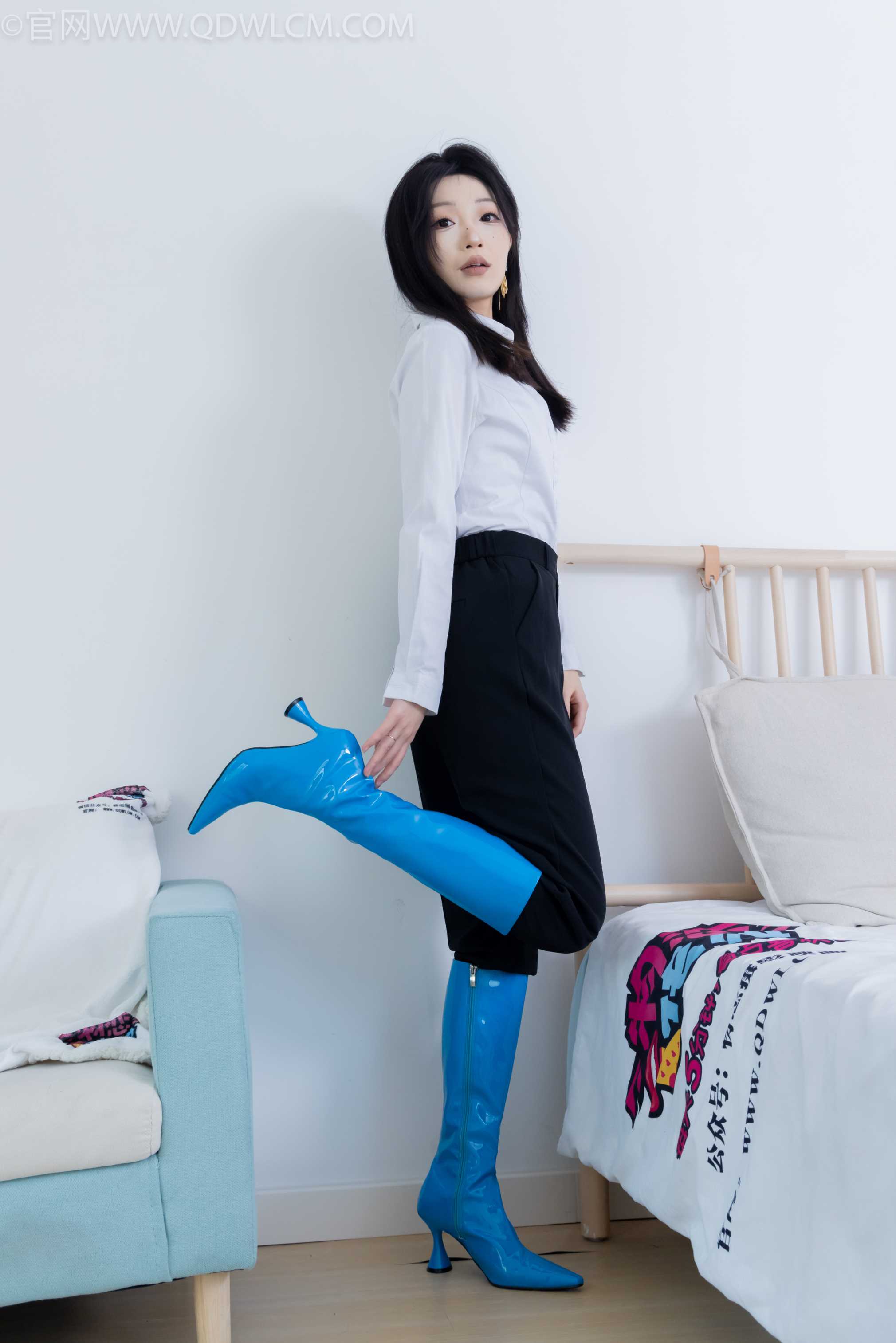 物恋传媒 NO.2267 嘟嘟-高跟长靴（大量）、（脚尖加固款）[238P-1V-6.76G] - 来看图无水印秀人微密在线套图高端写真